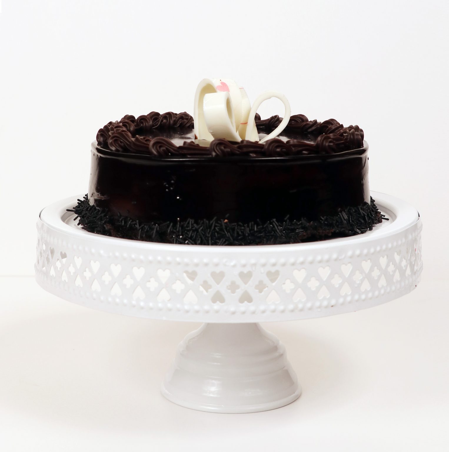 Cakes – Lovely Bake Studio